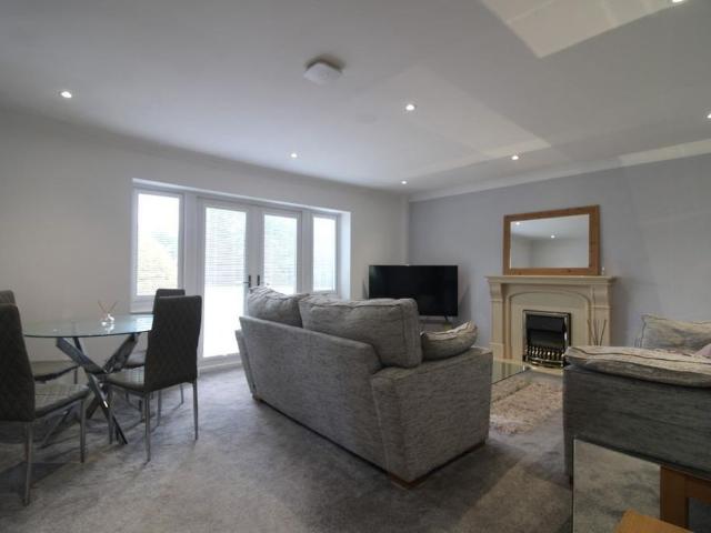 1 bedroom semi detached bungalow to rent