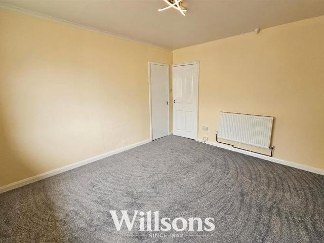 1 bedroom semi detached bungalow to rent