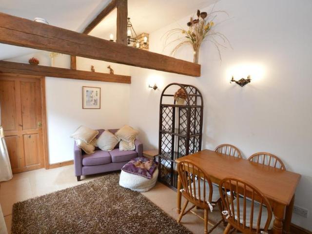 1 bedroom semi detached bungalow to rent