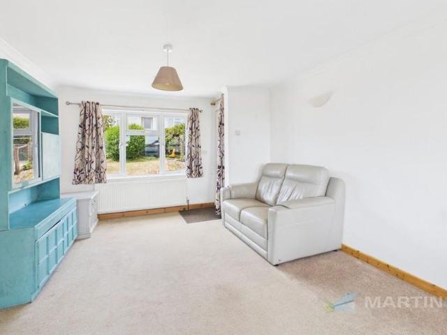 1 bedroom semi detached bungalow to rent