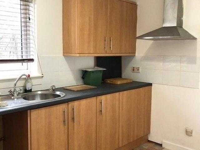 1 bedroom semi detached bungalow to rent