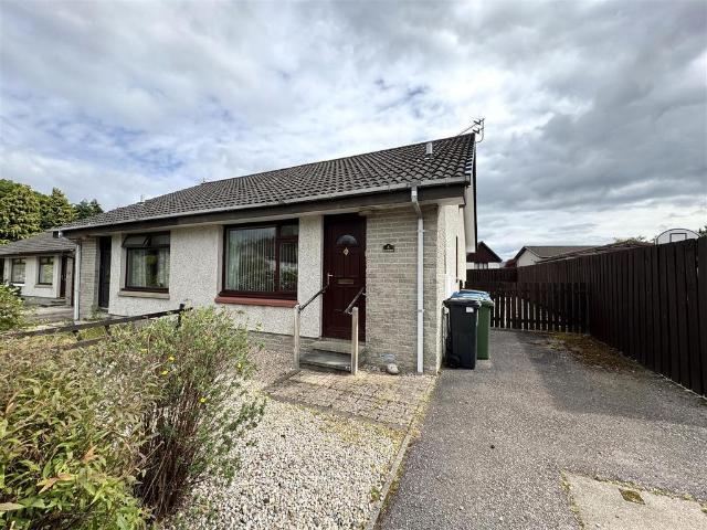 1 bedroom semi detached bungalow for sale