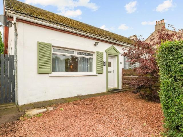 1 bedroom semi detached bungalow for sale