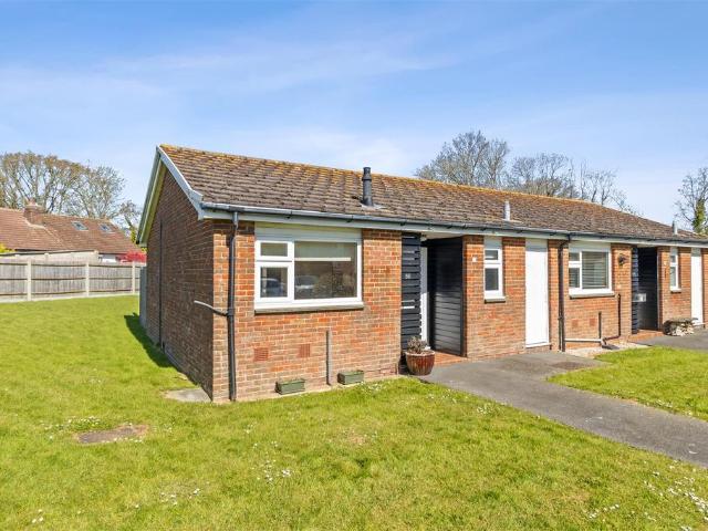 1 bedroom semi detached bungalow for sale
