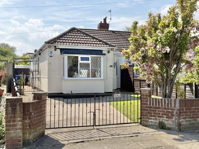 1 bedroom semi detached bungalow for sale
