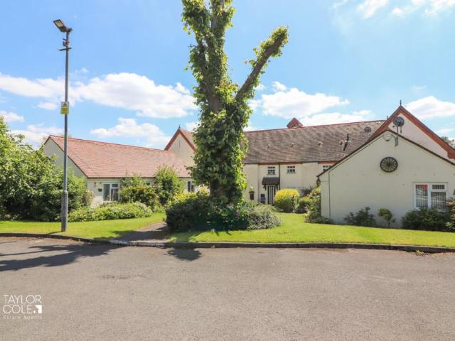 1 bedroom semi detached bungalow for sale