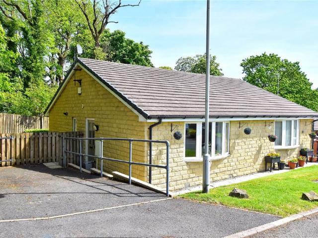 1 bedroom semi detached bungalow for sale