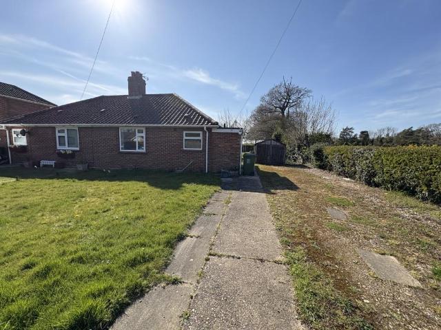 1 bedroom semi detached bungalow for sale