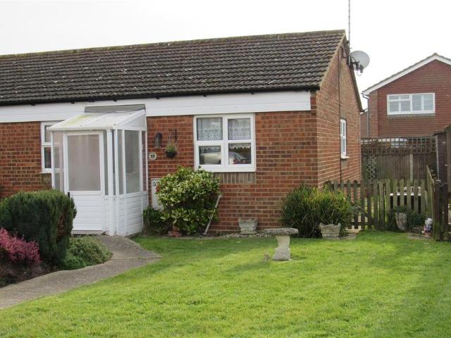 1 bedroom semi detached bungalow for sale