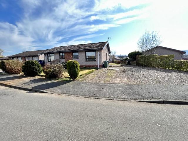 1 bedroom semi detached bungalow for sale