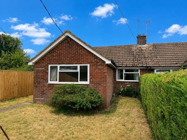 1 bedroom semi detached bungalow for sale