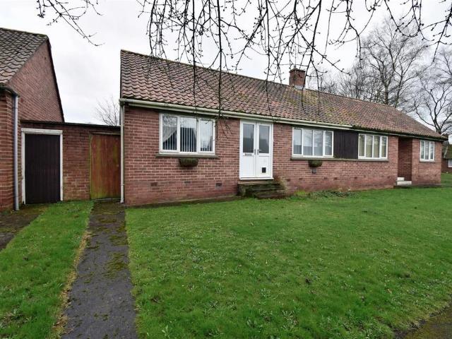 1 bedroom semi detached bungalow for sale