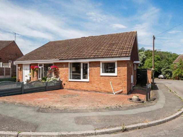 1 bedroom semi detached bungalow for sale