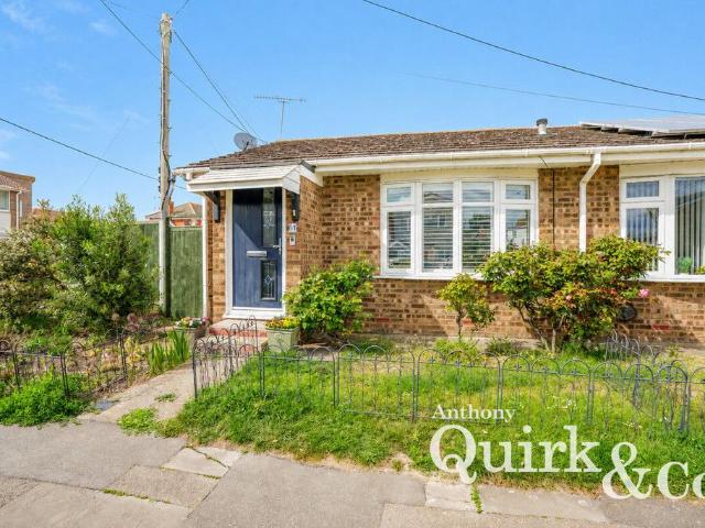 1 bedroom semi detached bungalow for sale