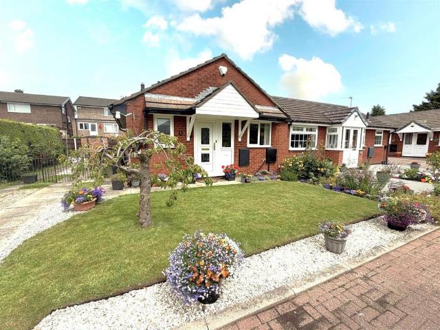 1 bedroom semi detached bungalow for sale