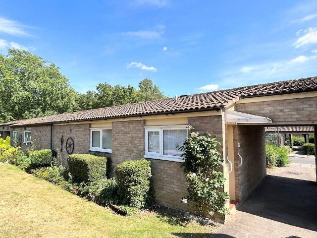 1 bedroom semi detached bungalow for sale