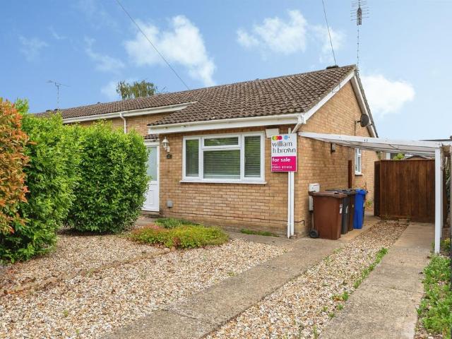 1 bedroom semi detached bungalow for sale