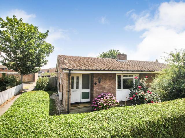 1 bedroom semi detached bungalow for sale