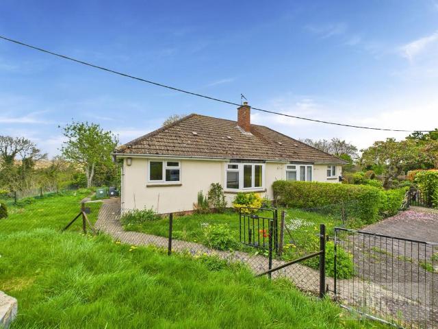 1 bedroom semi detached bungalow for sale