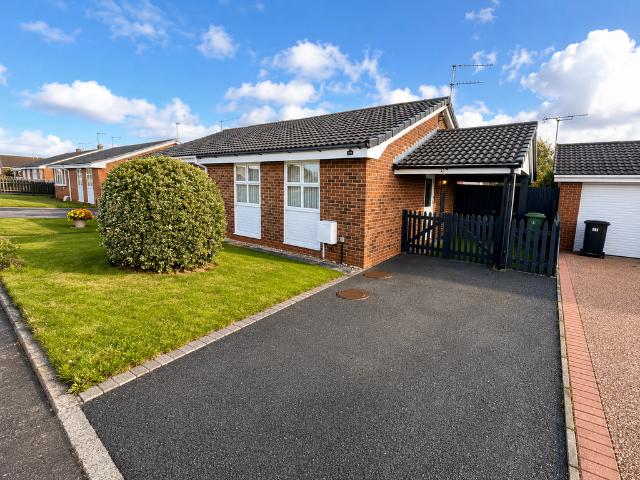1 bedroom semi detached bungalow for sale