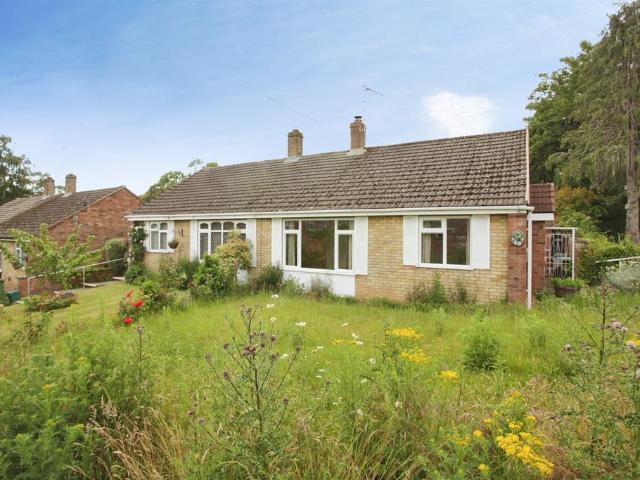 1 bedroom semi detached bungalow for sale