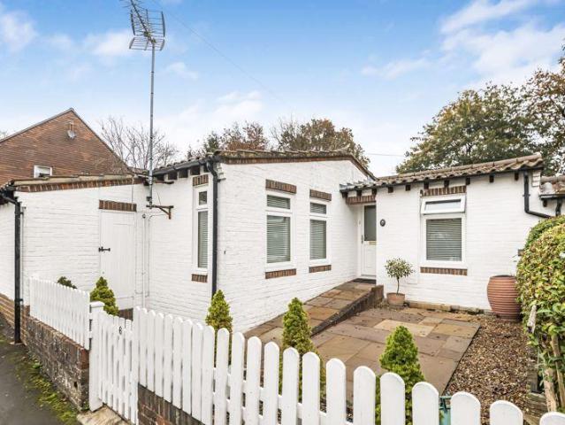 1 bedroom semi detached bungalow for sale