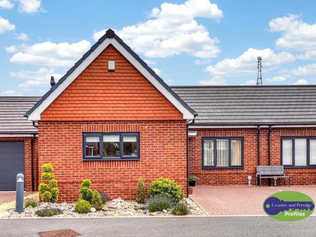 1 bedroom semi detached bungalow for sale