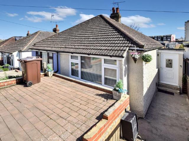 1 bedroom semi detached bungalow for sale