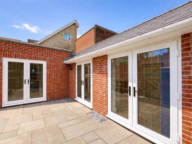 1 bedroom semi detached bungalow for sale