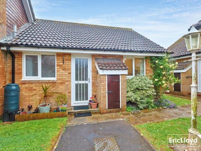 1 bedroom semi detached bungalow for sale