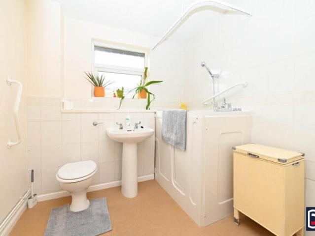 1 bedroom semi detached bungalow for sale in Wootton Brook Close, Northampton, NN4