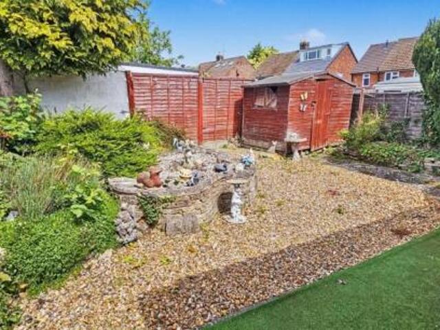 1 bedroom semi detached bungalow for sale in Mendip Road, Northampton, NN5