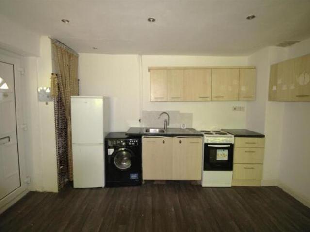 1 bedroom semi detached bungalow for rent in Givendale Drive, Manchester, M8