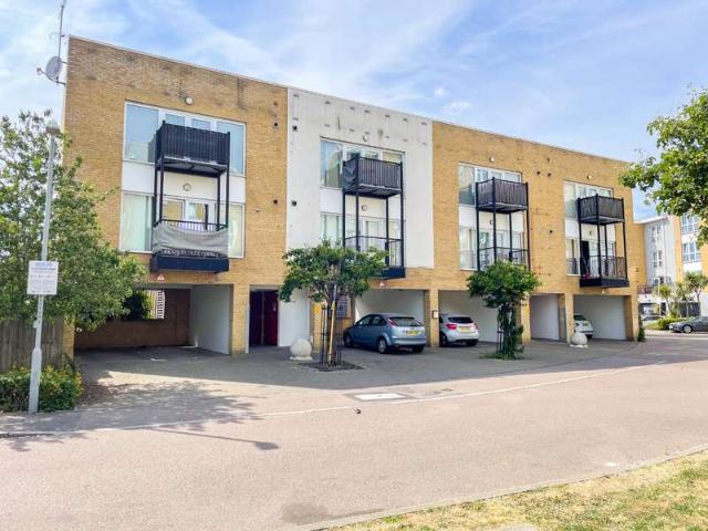 1 Bedroom Semi Detached House