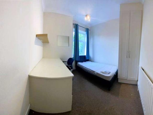 1 Bedroom Semi Detached House