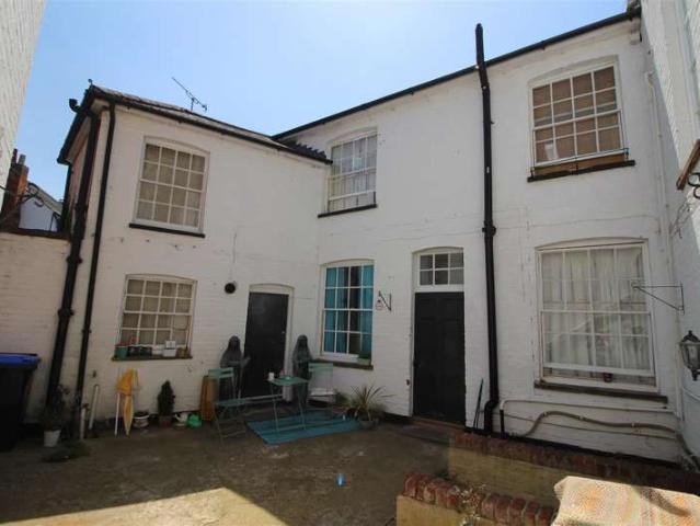 1 Bedroom Semi Detached House