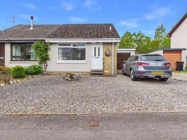 1 Bedroom Semi Detached House