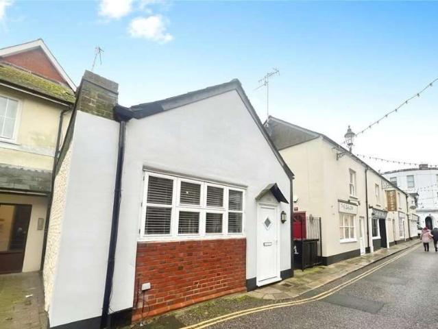 1 Bedroom Semi Detached House
