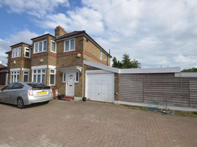 1 Bedroom Semi Detached House