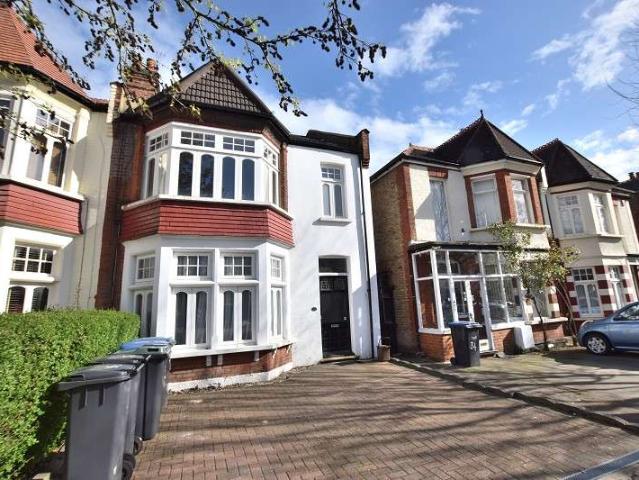 1 Bedroom Semi Detached House