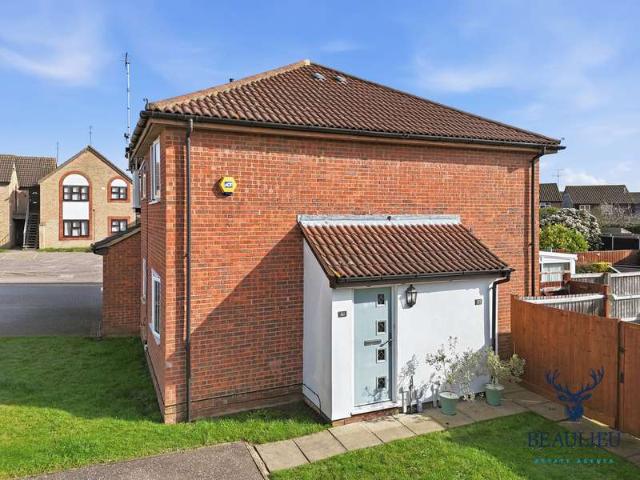 1 Bedroom Semi Detached House