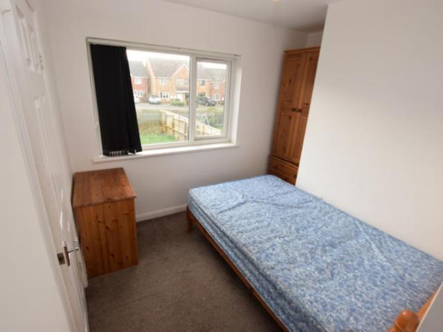 1 bedroom Semi detached house To Let