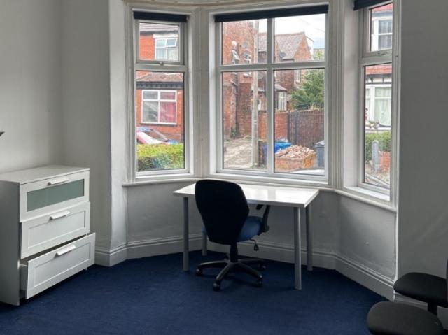 1 bedroom Semi detached house To Let
