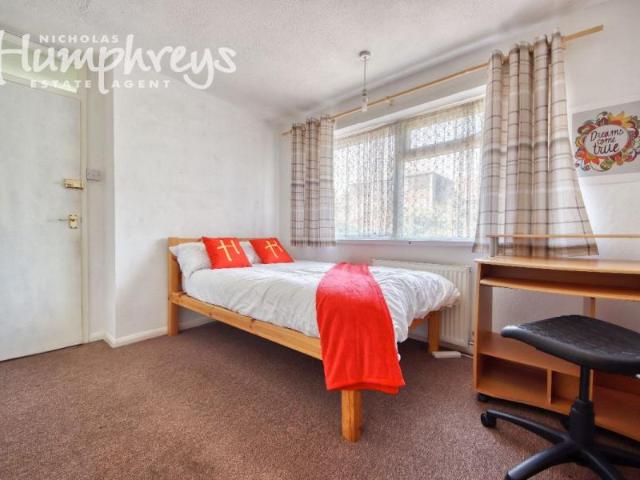 1 bedroom Semi detached house To Let