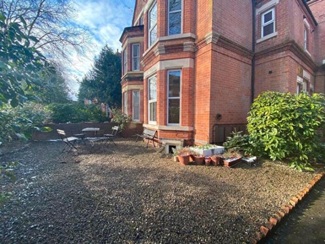 1 Bedroom Semi Detached House To Rent In Fishpond Drive, Nottingham, NG7