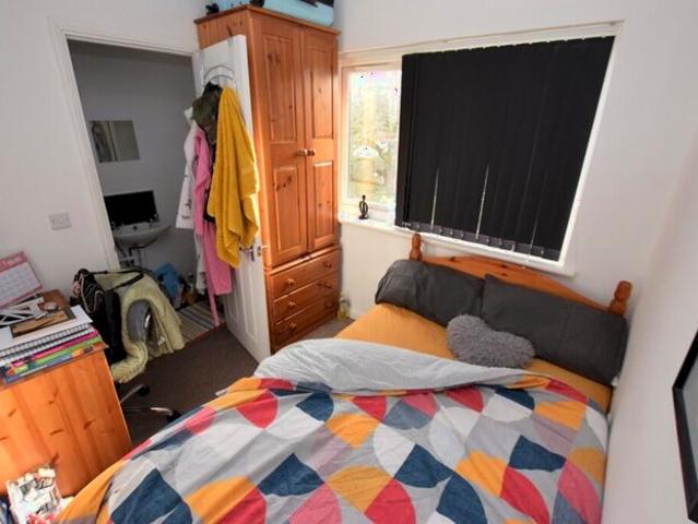 1 Bedroom Semi Detached House To Rent In Friars Avenue, Far Cotton, Northampton, NN4