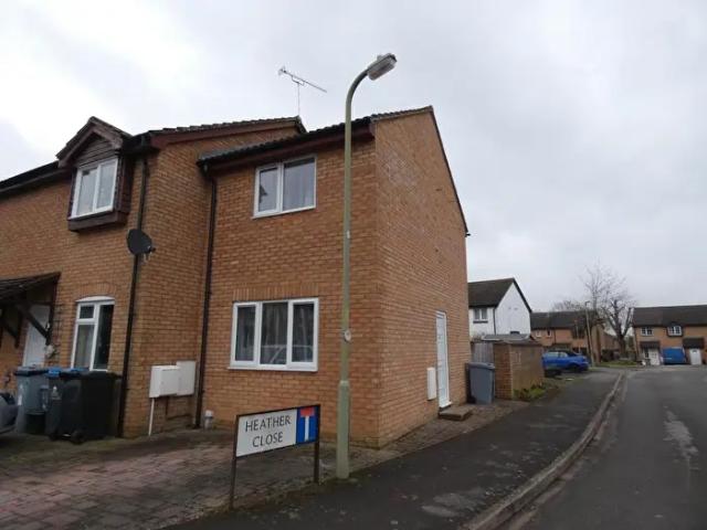 1 Bedroom Semi Detached House To Rent In Heather Close, Carterton, Oxon, OX18