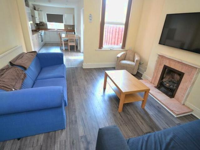 1 Bedroom Semi Detached House To Rent In Room Harrington Drive, Lenton, Nottingham, NG7