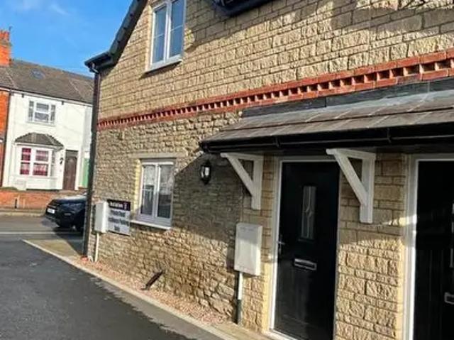 1 Bedroom Semi Detached House To Rent In Victoria Street, Irthlingborough, NN9