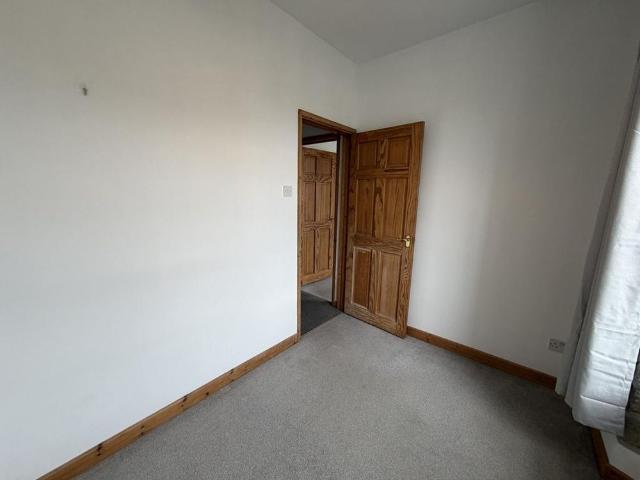 1 bedroom semi detached house to rent